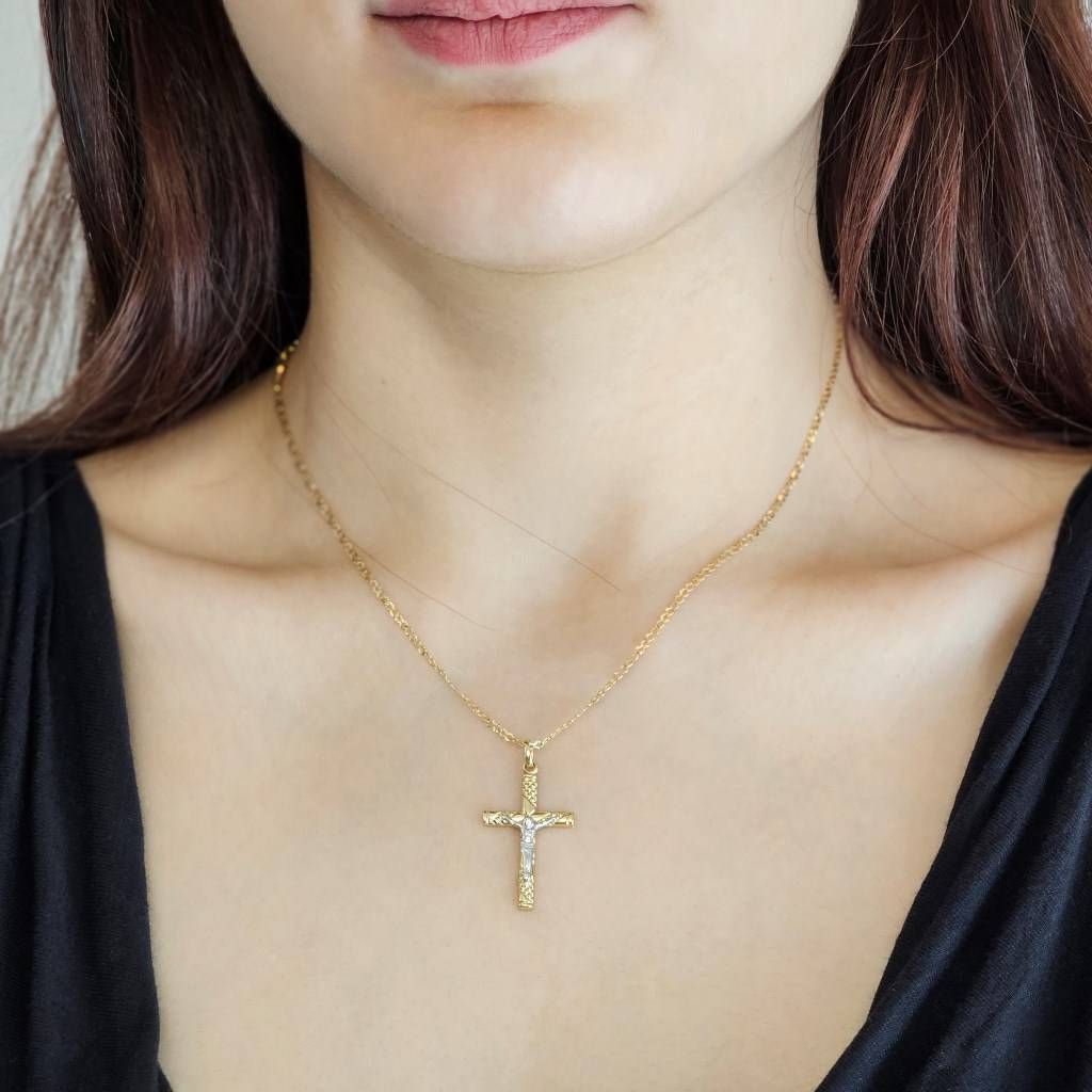 Knurled and Polished Cross in Yellow Gold with Christ in White