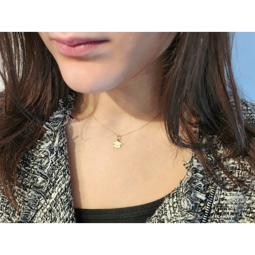 Graduation Hat Charm in 18kt yellow gold