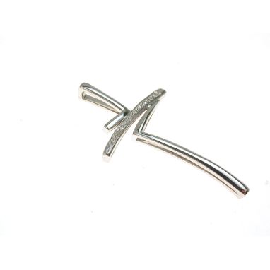 Offset cross in white gold with diamonds